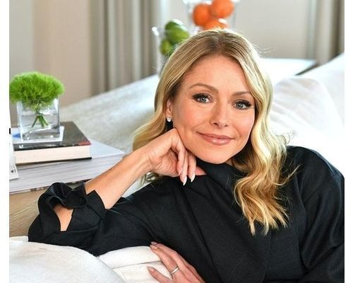 Kelly Ripa Exact Diet And Exercise Routine – 2023 | Fabbon