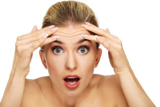 How To Get Rid Of Forehead Wrinkles – 9 Best Treatments | Fabbon